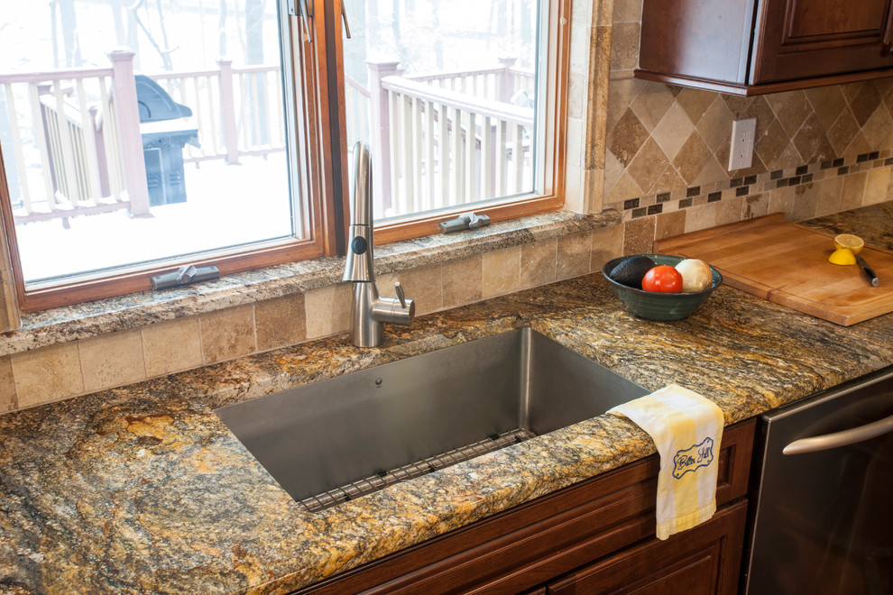 Ouro Fantastico Granite Kitchen Countertops - Traditional - Kitchen ...
