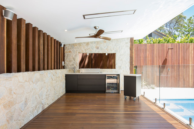 Outdoor Kichen with Dekton 'Danae' Benchtops - Modern - Kitchen ...