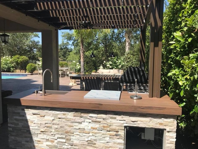 Outdoor Kitchen/BBQ - Traditional - Kitchen - Sacramento - by Counter ...