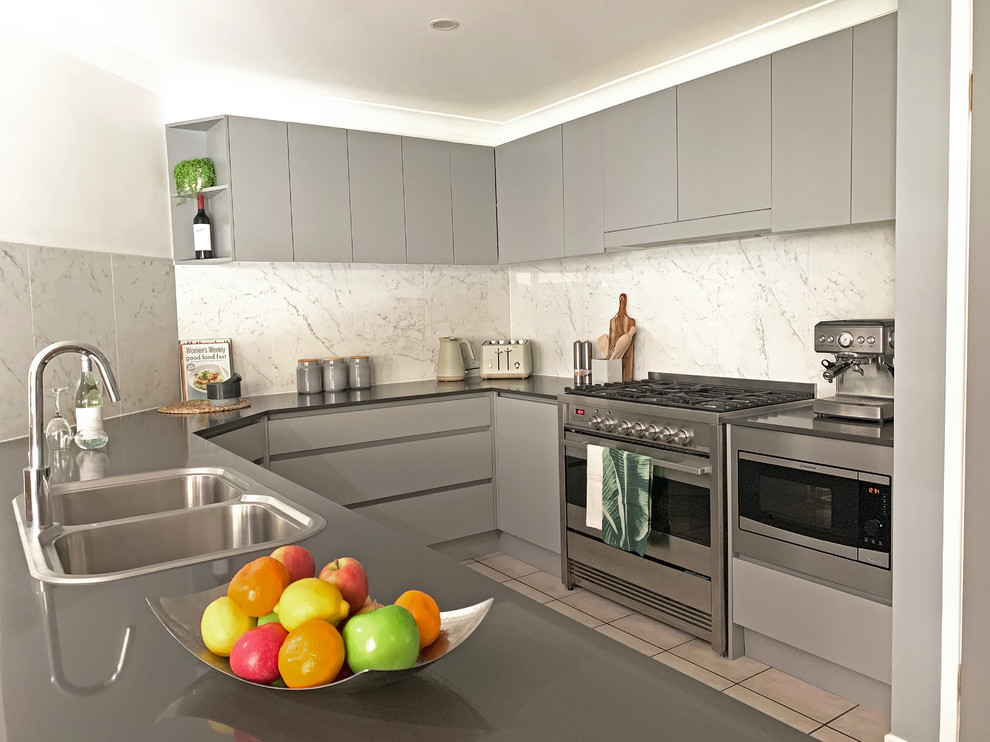 Overhead Cabinetry - Contemporary - Kitchen - Brisbane - by Brisbane ...