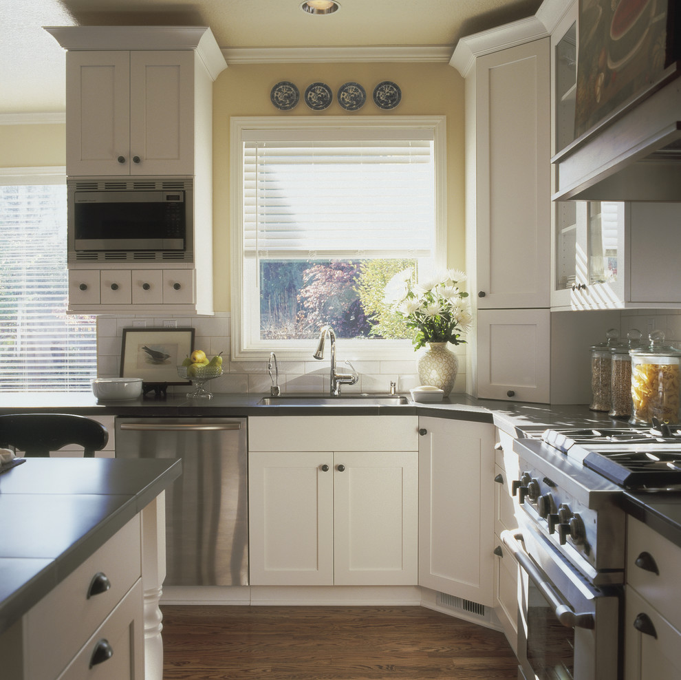 Pacific NW Kitchen - Traditional - Kitchen - Portland - by Mosaik ...