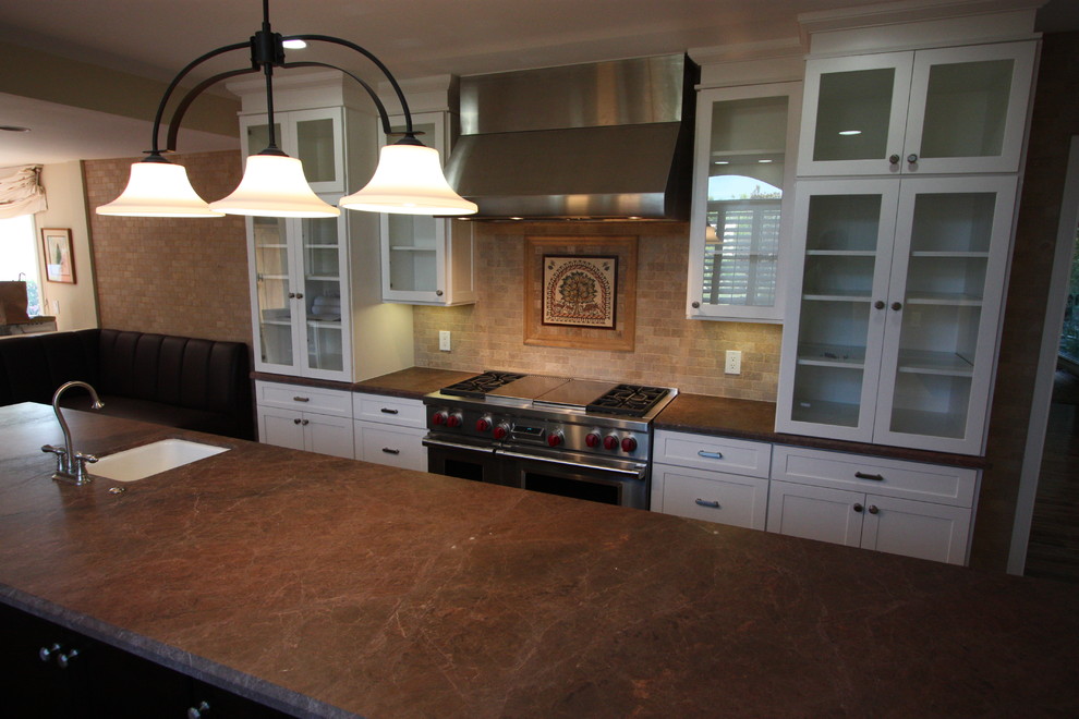 Pacific Palisades Kitchen - Traditional - Kitchen - Los Angeles - by ...