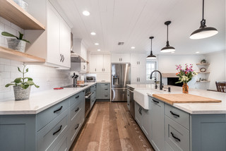 Palm Harbor Kitchen Remodel - Farmhouse - Kitchen - Tampa - by Elements ...