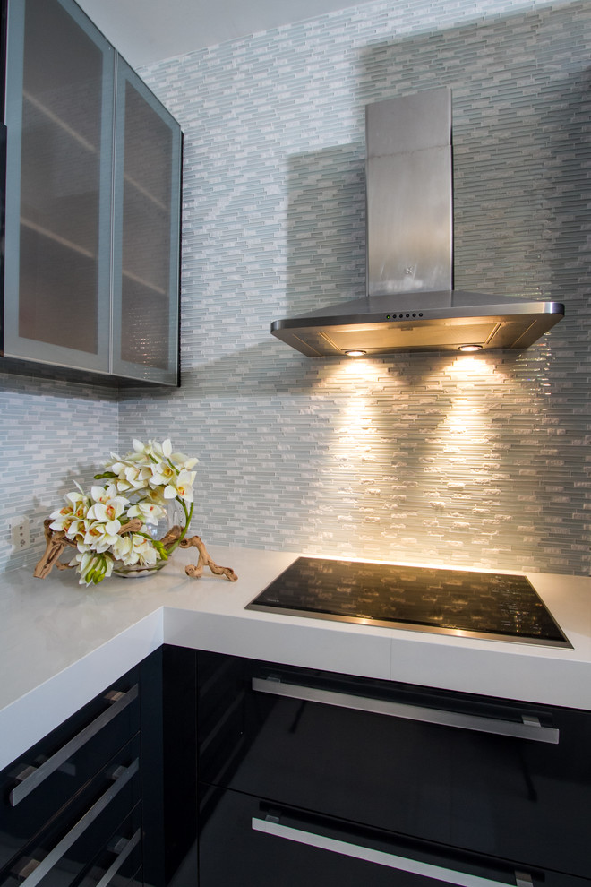 Paramont Bay Residence - Contemporary - Kitchen - Miami - by Sire ...