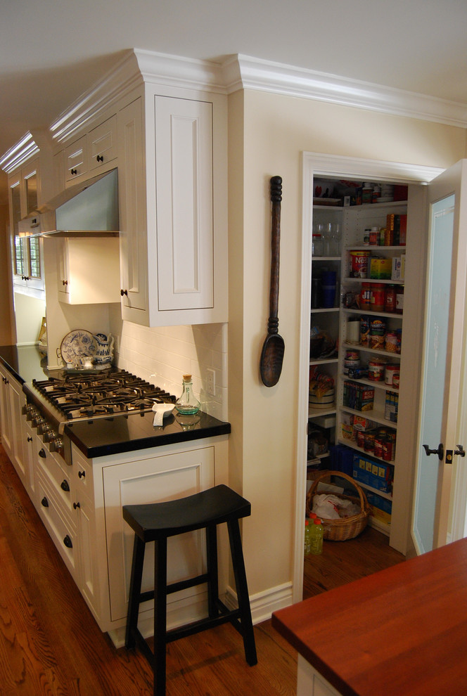 Paulette Place - Traditional - Kitchen - Los Angeles - by Flintridge ...