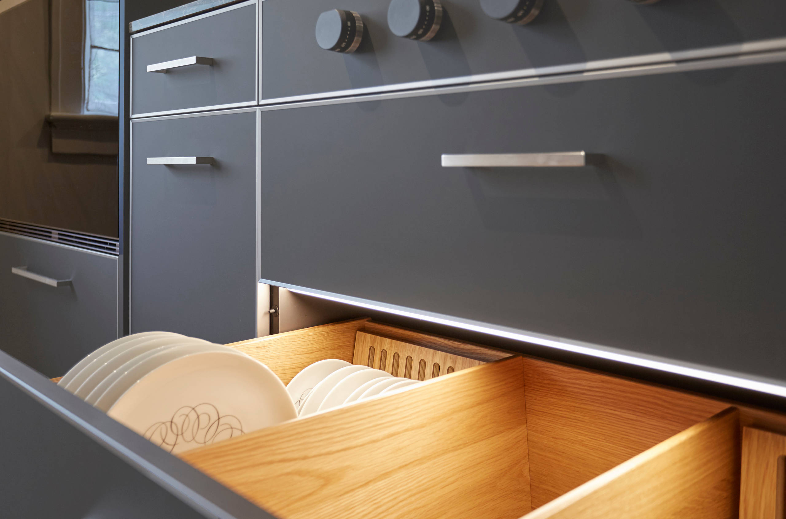 Awesome Plate Racks That Can Sort Any Kitchen