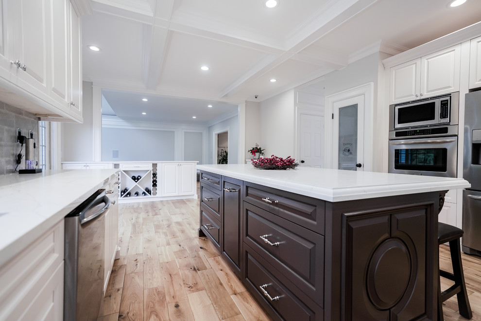 PENTAL QUARTZ - AVENZA - TRANSITIONAL KITCHEN - Traditional - Kitchen ...