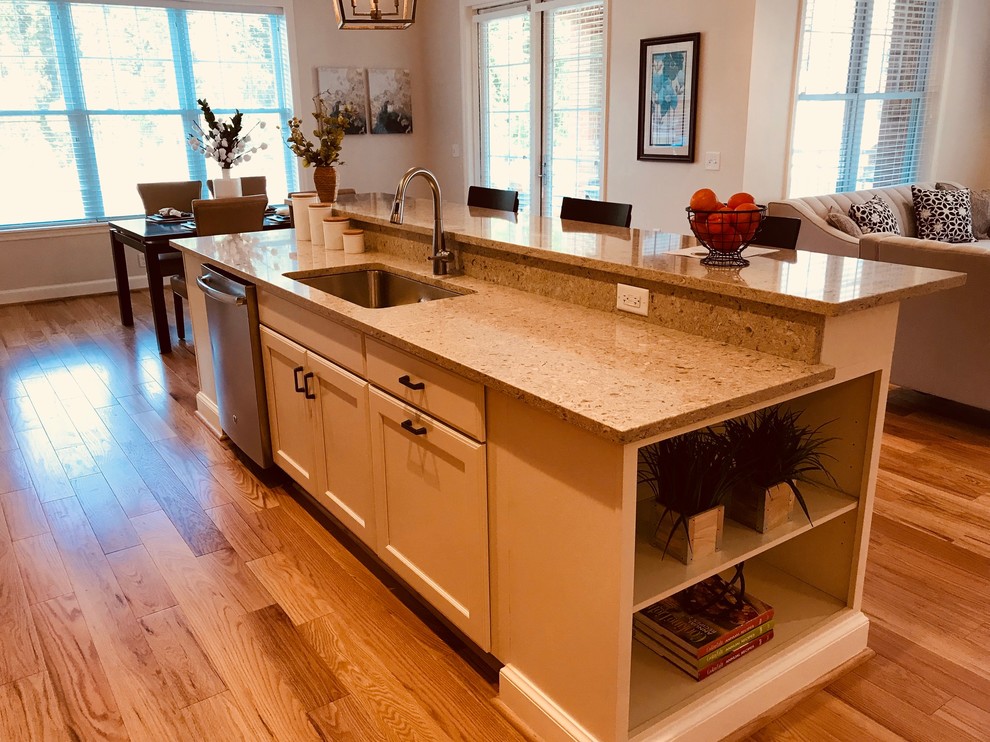 Perez Install - Traditional - Kitchen - Richmond - by Capitol Granite ...