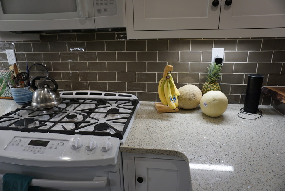 Perry Ave Kitchen and Powder Room - Traditional - Kitchen ...