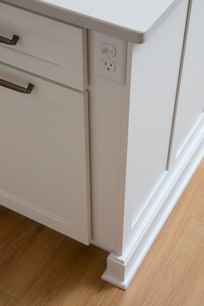 Phantom Lake Kitchen Extraordinaire - Transitional - Kitchen ...