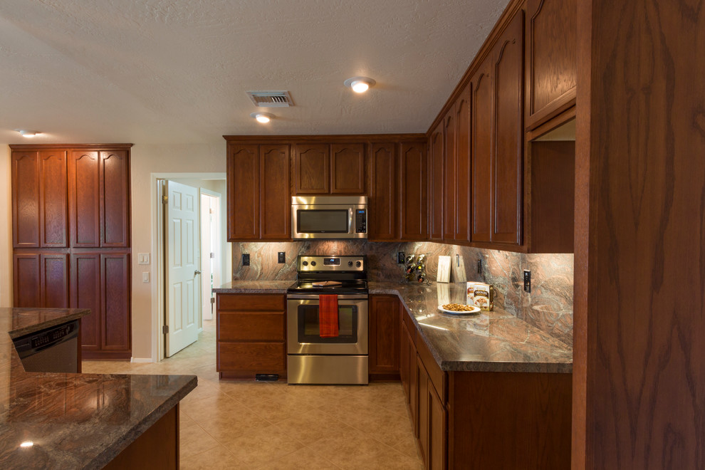 Phoenix Kitchen Staging - Kitchen - Phoenix - by Staged To Sell Design ...