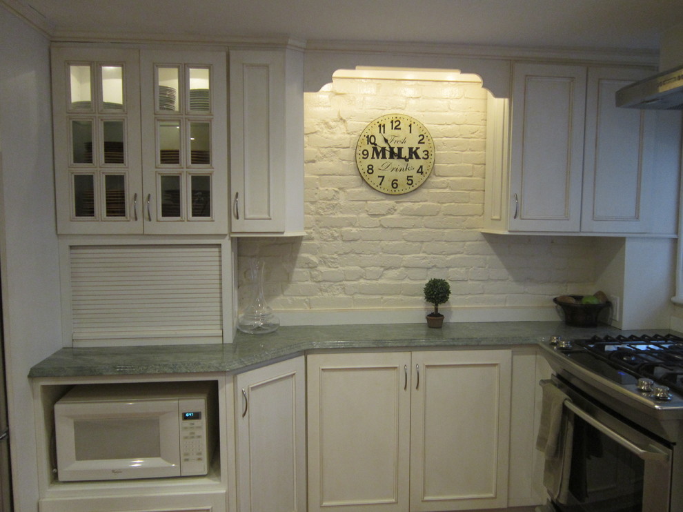 Pickney St, Beacon Hill, Boston - Modern - Kitchen - Boston - by Carrig ...