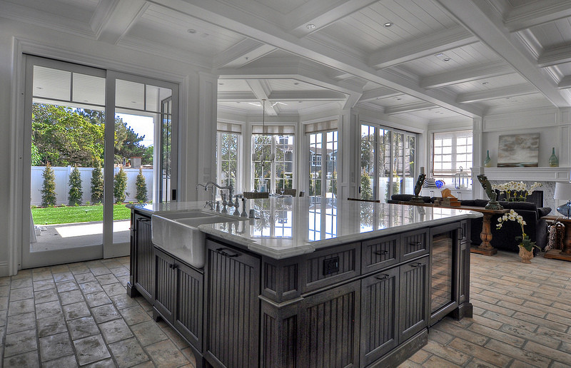 Plantation Style Home - Manhattan Beach - Farmhouse - Kitchen - Los ...