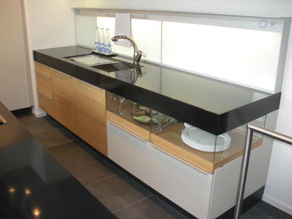Plus Modo Kitchen - Contemporary - Kitchen - Detroit - by Designs ...