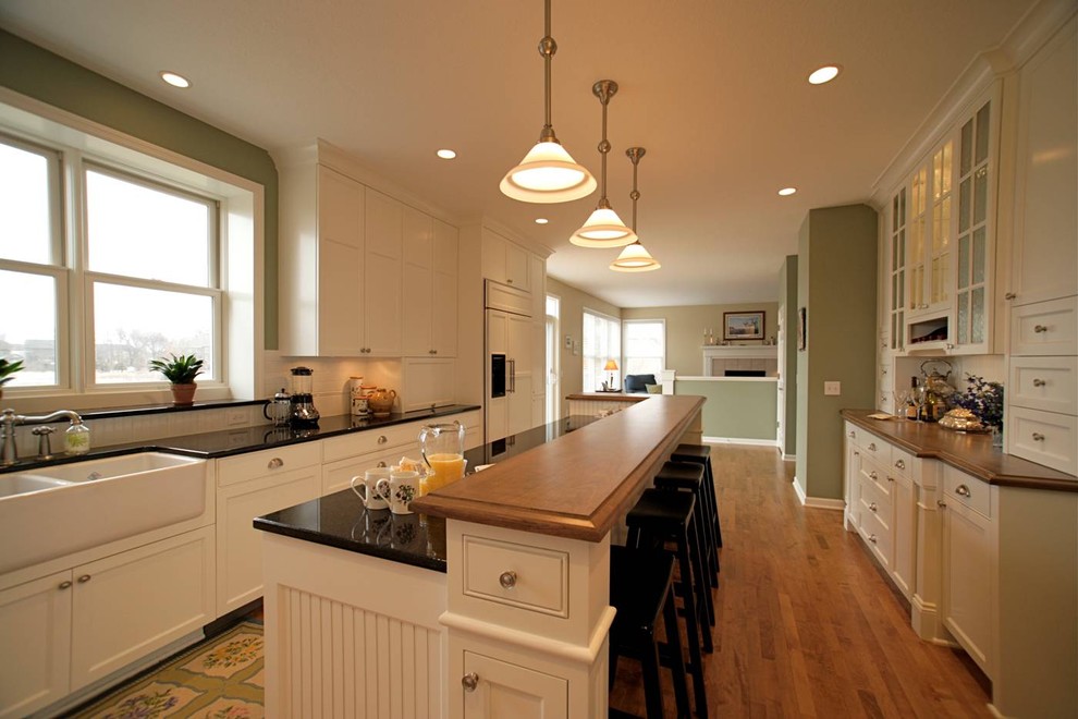 Plymouth Residence - Traditional - Kitchen - Minneapolis - by A ...