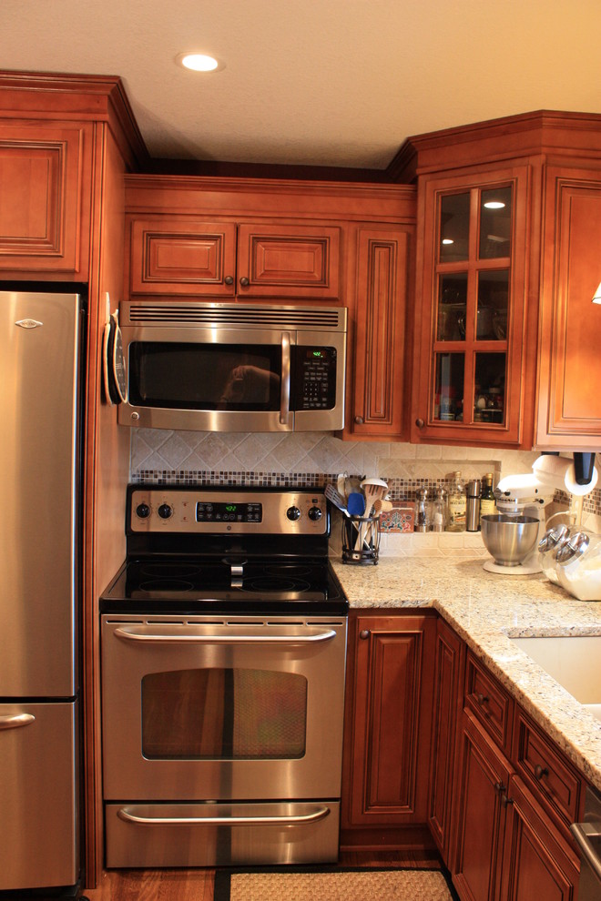 Portfolio 9920 Kitchen Design - Traditional - Kitchen - Kansas City ...