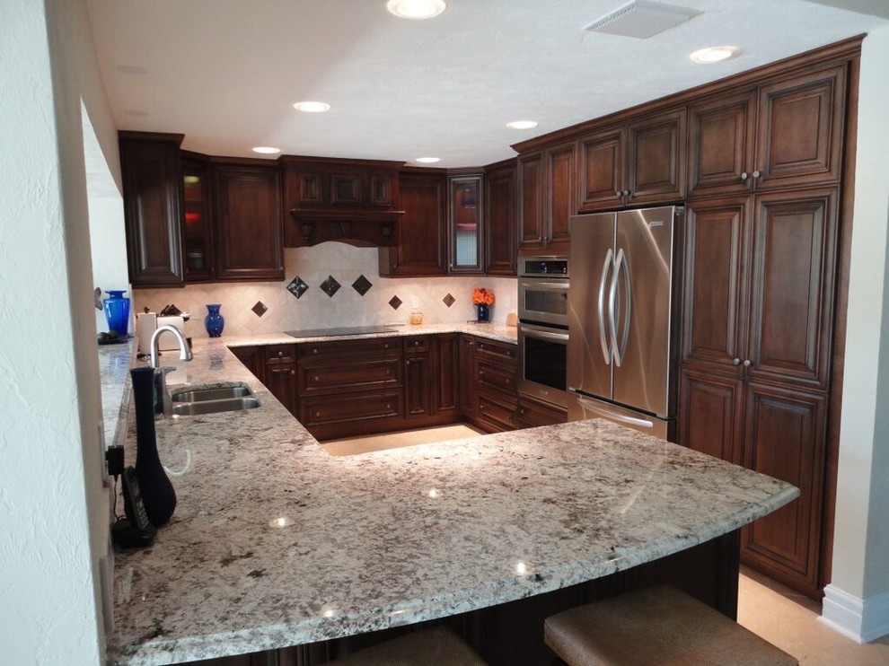 Portfolio Kitchen Remodels - Maximo, St. Petersburg - Traditional ...
