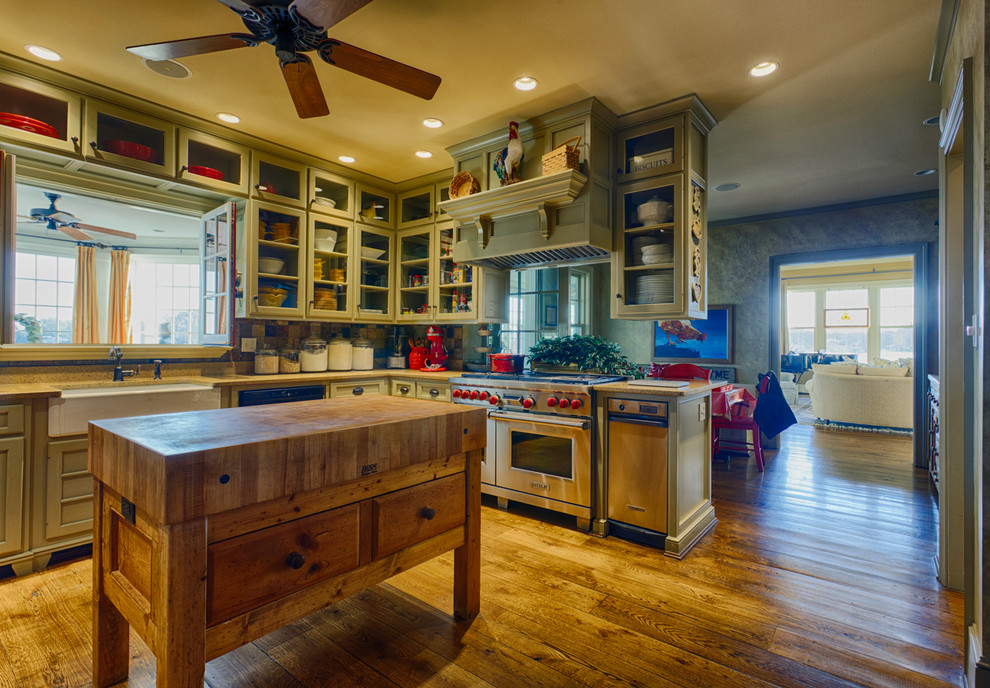 Private Waterfront Residence on the West River - Farmhouse - Kitchen ...