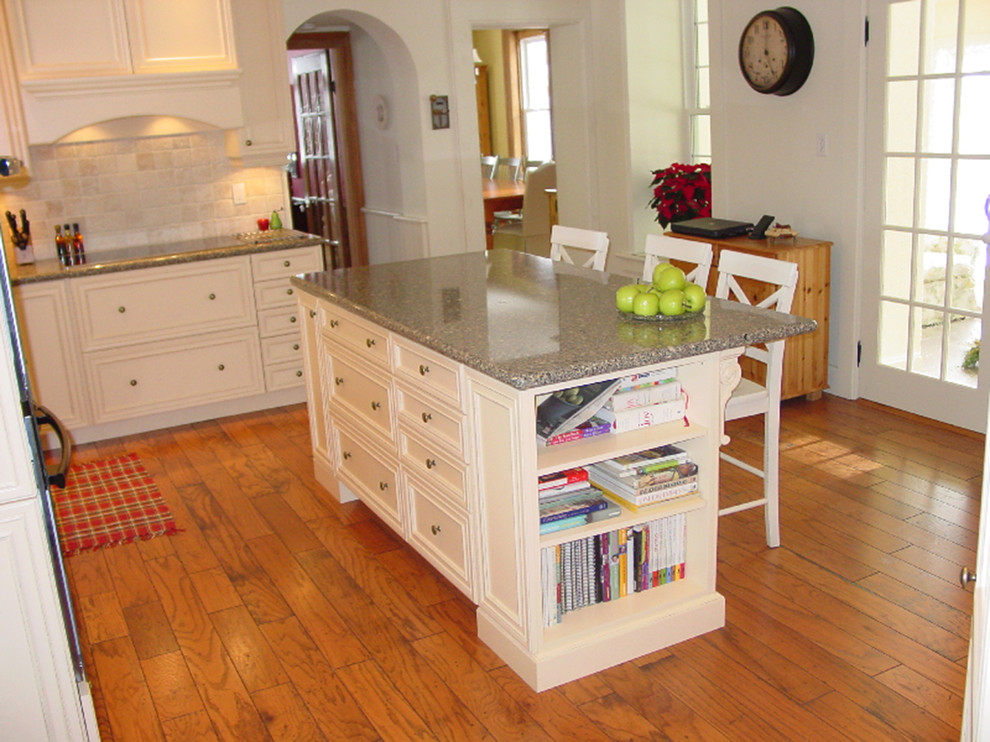 Product and Installation Samples - Traditional - Kitchen - Toronto - by ...