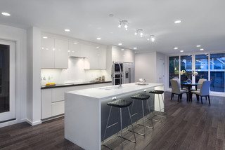 Projekt Keil - Modern - Kitchen - Vancouver - by Projekt Homes Ltd | Houzz