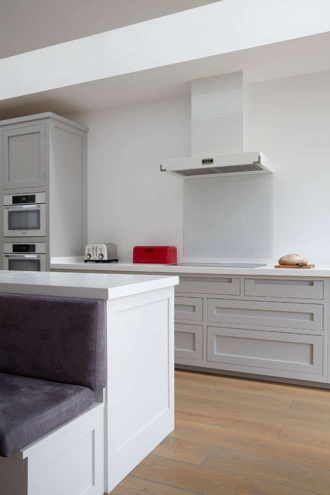 Putney Handleless Shaker Kitchen - Contemporary - Kitchen - London - by ...