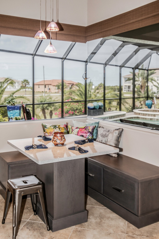 Pyramid Way Contemporary Kitchen - Contemporary - Kitchen - Miami - by ...