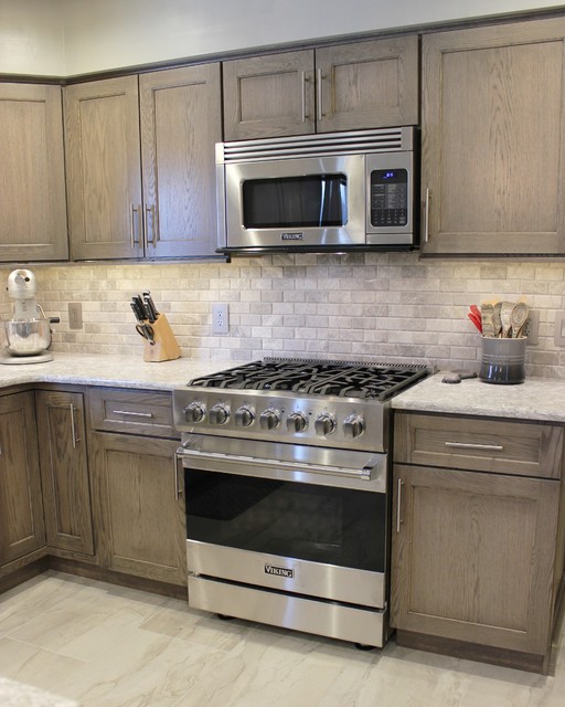 Quad Cities, IL Oak Kitchen In Heather Gray Stain.with Cambria Quartz ...
