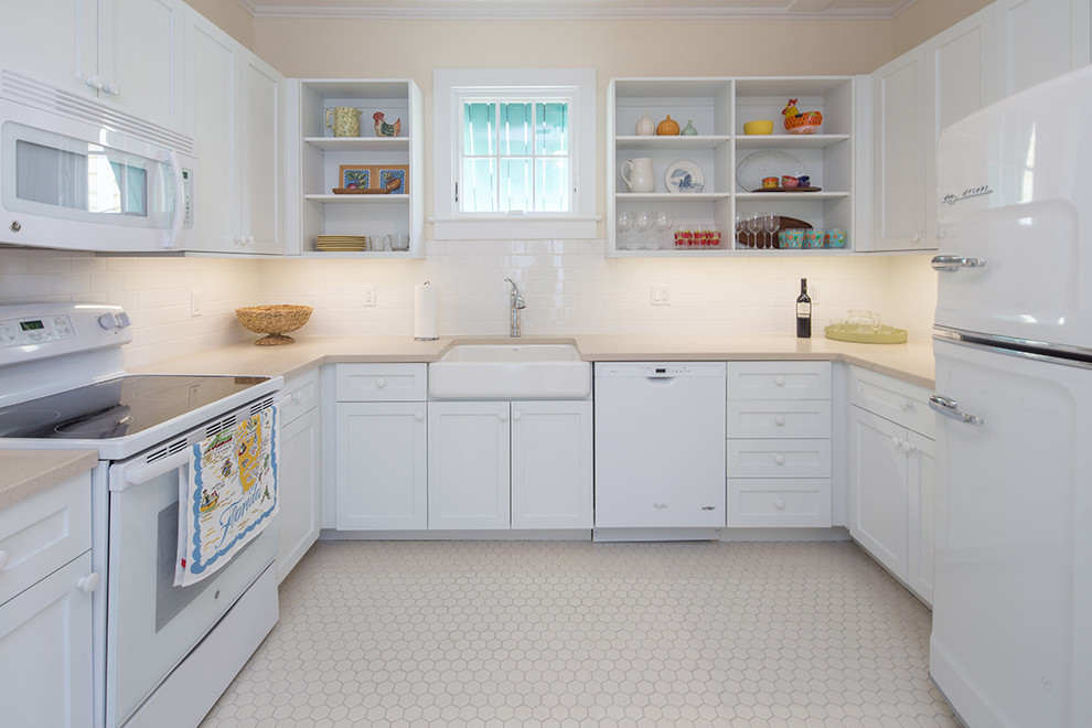 Quaint Key West - Tropical - Kitchen - Miami - by Tamara Alvarez ...