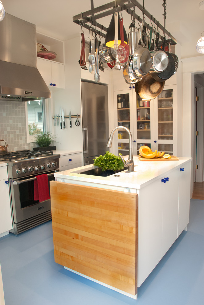 Queen Anne Kitchen & Powder Room Remodel - Traditional - Kitchen ...