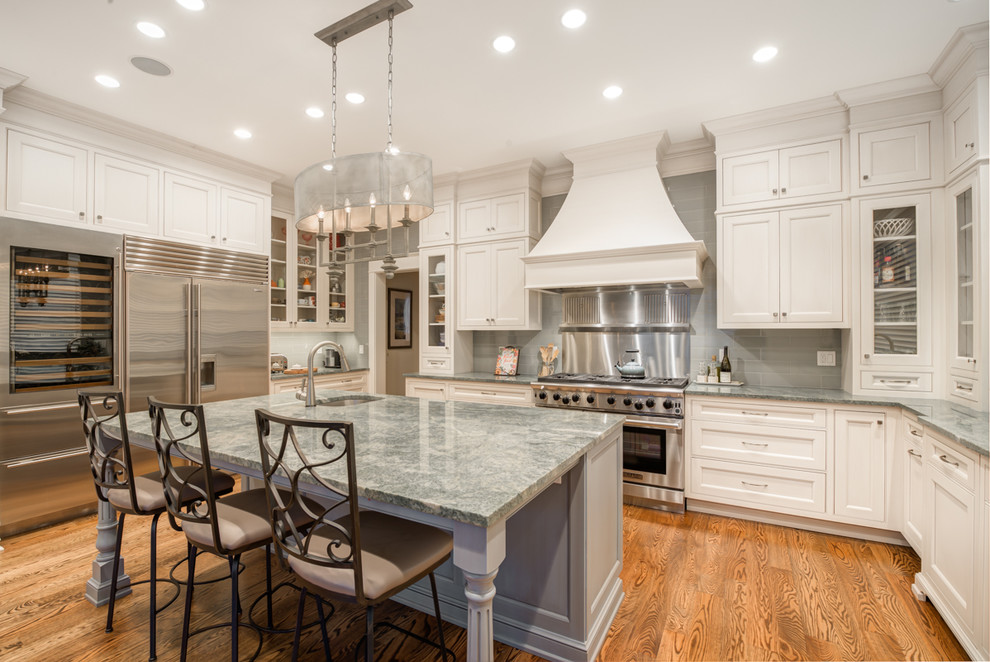 Queen Anne Traditional Kitchen and Dining - Traditional - Kitchen ...