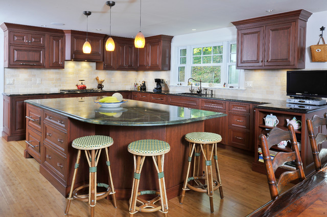 Queen Anne Victorian Addition/Alteration (Greenwich, CT) - Traditional ...