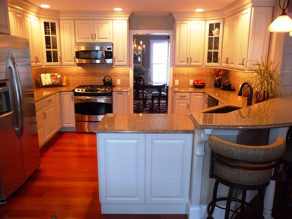 Radius seating area - Traditional - Kitchen - Philadelphia - by Kitchen ...