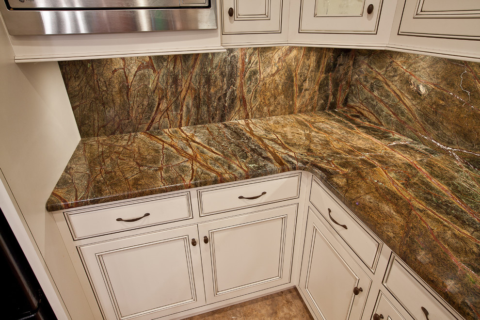 Rainforest Green Granite Kitchen - Traditional - Kitchen - DC Metro ...