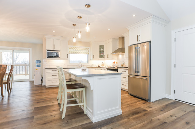 Raised Ranch - Craftsman - Kitchen - Toronto - by Schilstra Builders ...