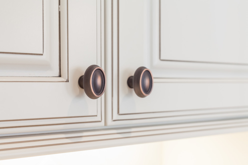 Raleigh Inside-the-Beltline - Traditional - Kitchen - Raleigh - by Tree ...