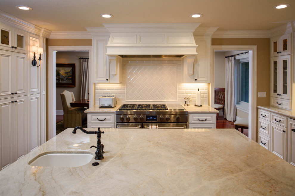 Range and Picture Frame Backsplash - Modern - Kitchen - San Francisco ...