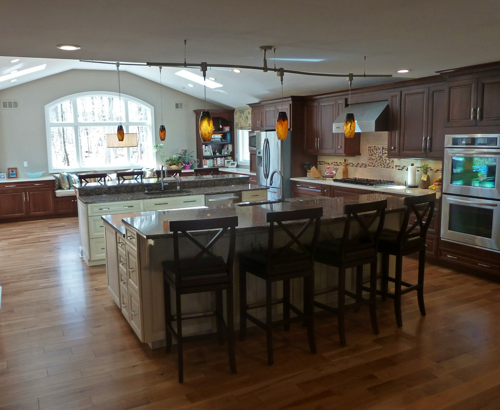 Ready for Entertainment Kitchen Showpiece in Bridgewater - Traditional ...