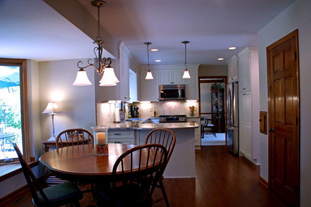 Realistic Simple White Kitchen - Traditional - Kitchen - Columbus - by ...