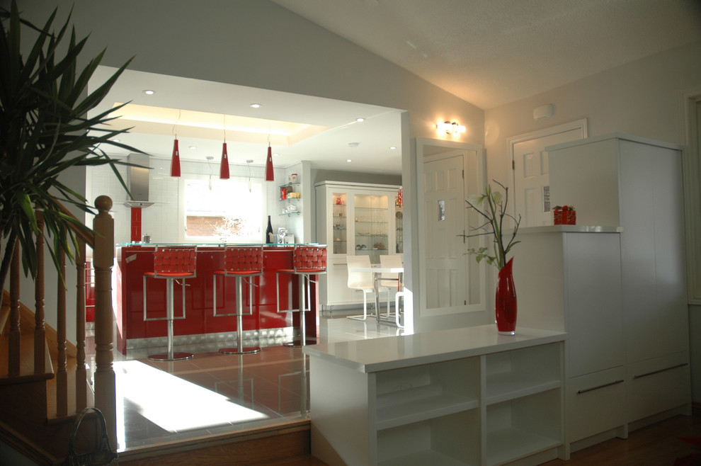 Red Kitchen - Modern - Kitchen - Toronto - by MPS Kitchens | Houzz