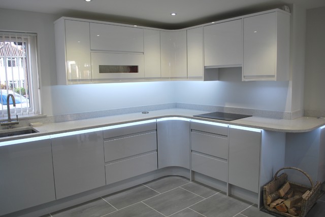 Remo kitchen - modern slab door - Contemporary - Kitchen - West ...