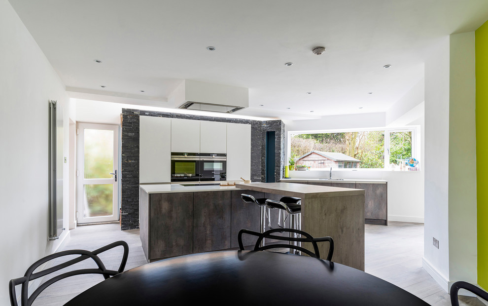 REMPP DUBLIN & CLIFF KITCHEN in BLACK, WHITE, GREY + OAK - Contemporain ...