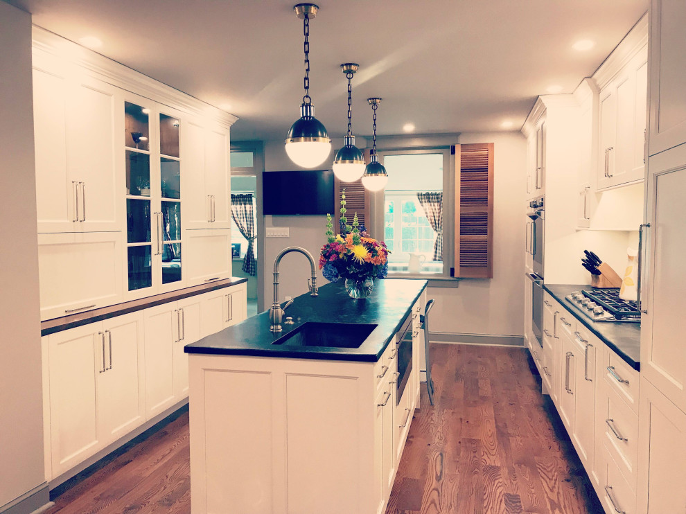 Restored 1800s Farmhouse Custom Kitchen - Farmhouse - Kitchen ...