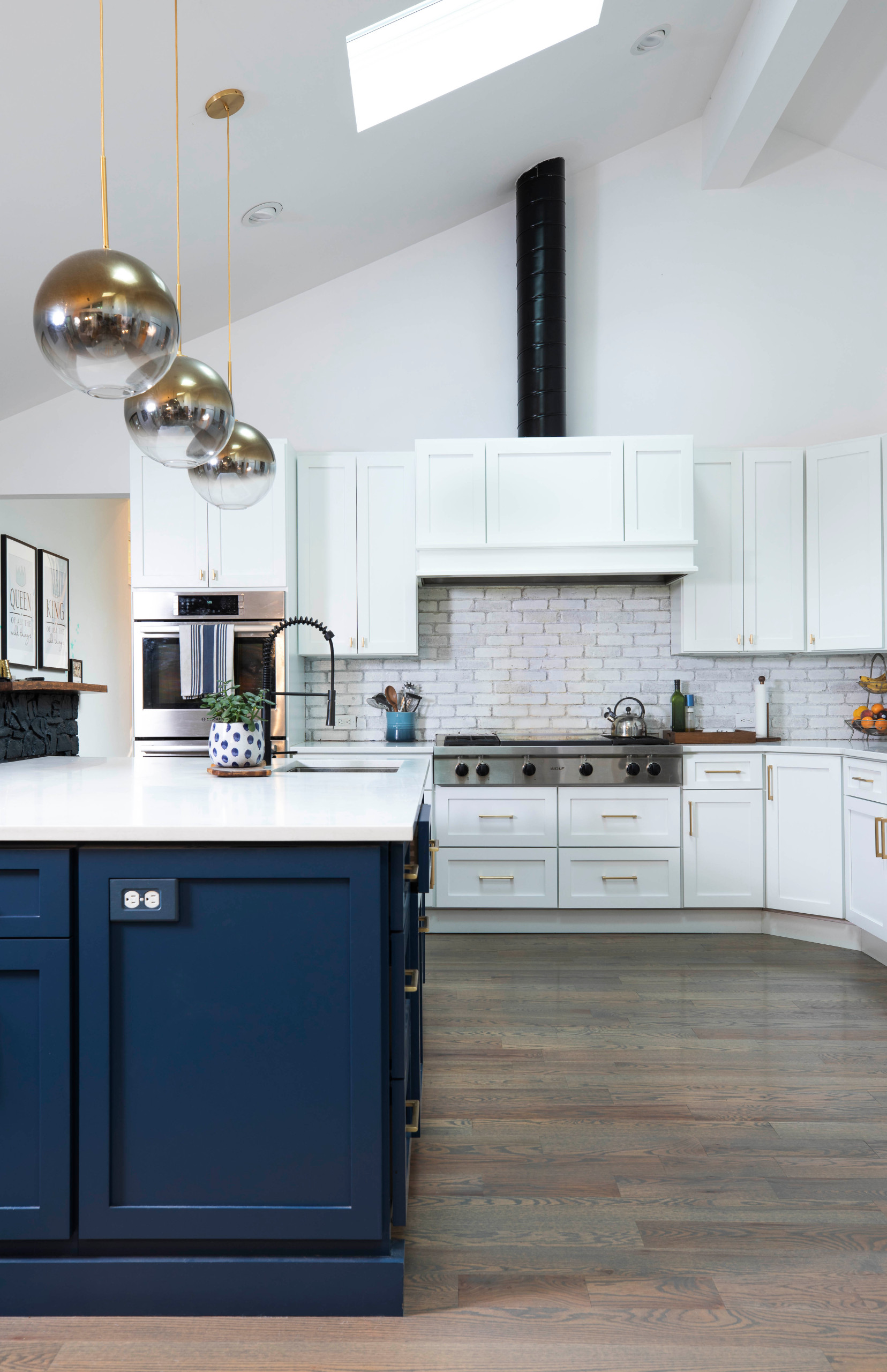 39+ White Brick Backsplash ( ROUGH TEXTURE ) - Natural Bricks