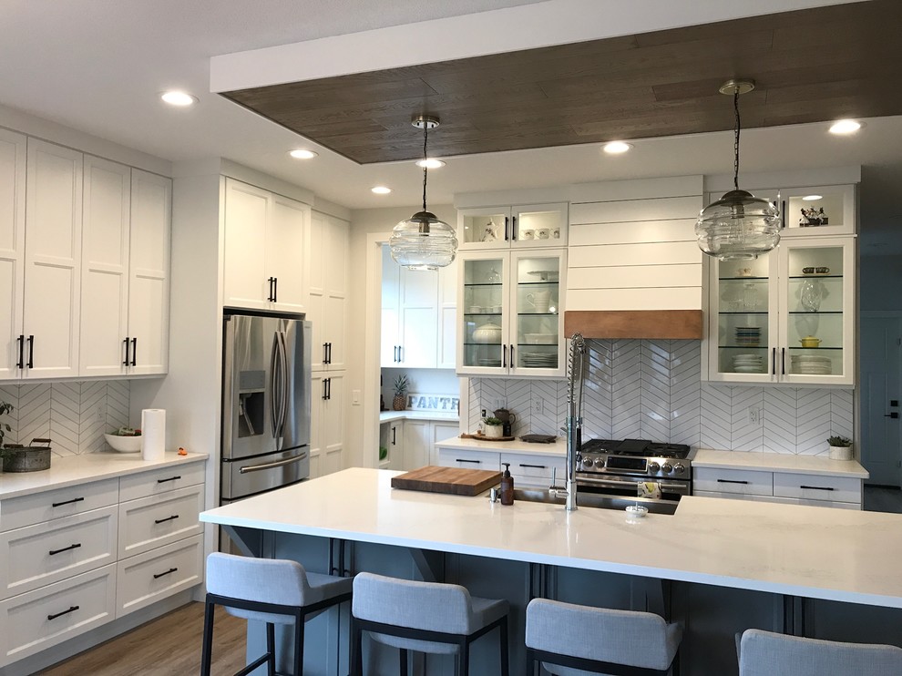Rocky - Country - Kitchen - Calgary - by Koti Homes | Houzz UK