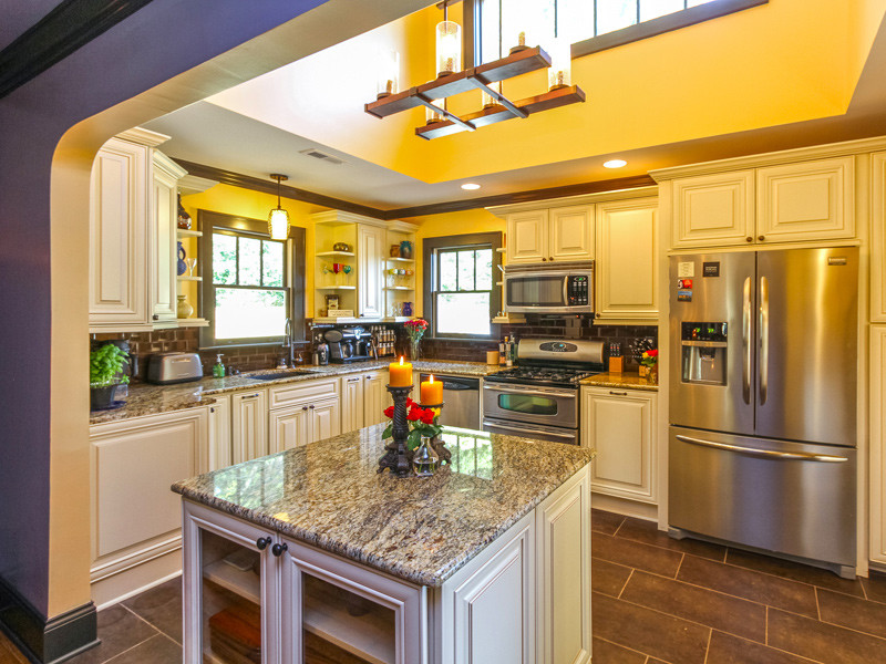 Rollins Avenue - Traditional - Kitchen - Charlotte - by Discount ...