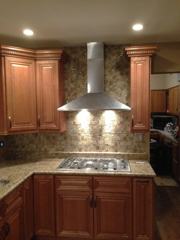 Ron's Kitchen - Traditional - Kitchen - Chicago - by Granite Max Inc ...