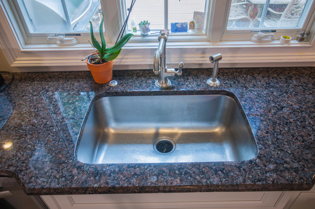 Royal Brown Granite Kitchen Countertops - Traditional - Kitchen - New York - by Marble.com-All ...