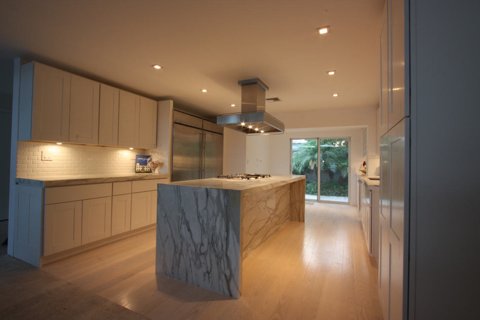 Royal Stone & Tile in Los Angeles Calacatta Marble Kitchen and Subway ...