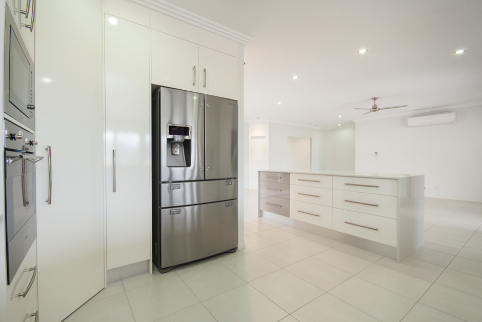 Ruby Design - Modern - Kitchen - Cairns - by Ashlee Jones Homes | Houzz