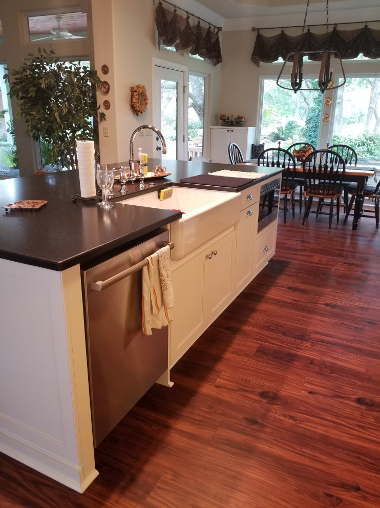 Ruby Ranch Complete Remodel - French Country - Kitchen - Austin - by ...